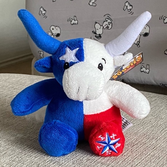 Toys | Longhorn Texas Flag Plush | Poshmark